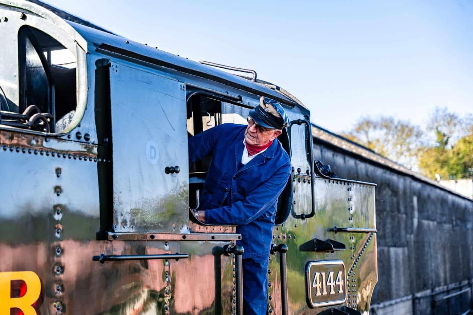 Sell Your Tri-ang Model Trains Today | Littleworth Models
